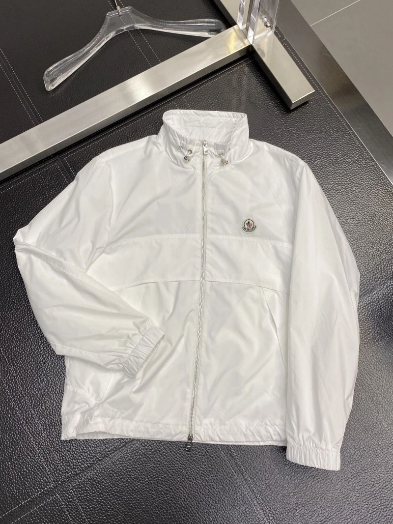 Bargain Moncler Outwear