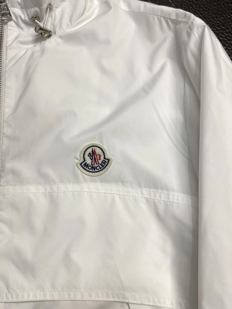 Bargain Moncler Outwear