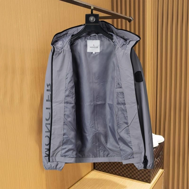 Accurate model Moncler Outwear