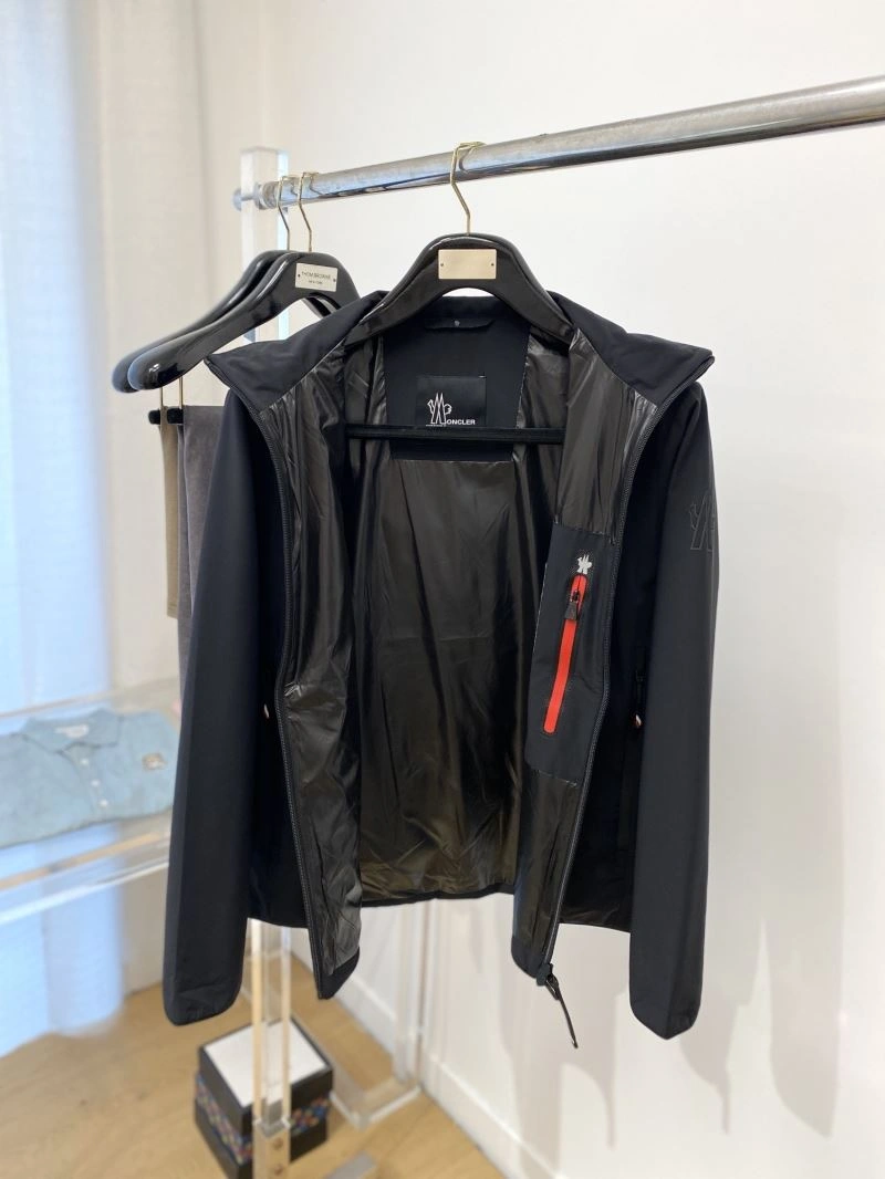 High fidelity Moncler Outwear