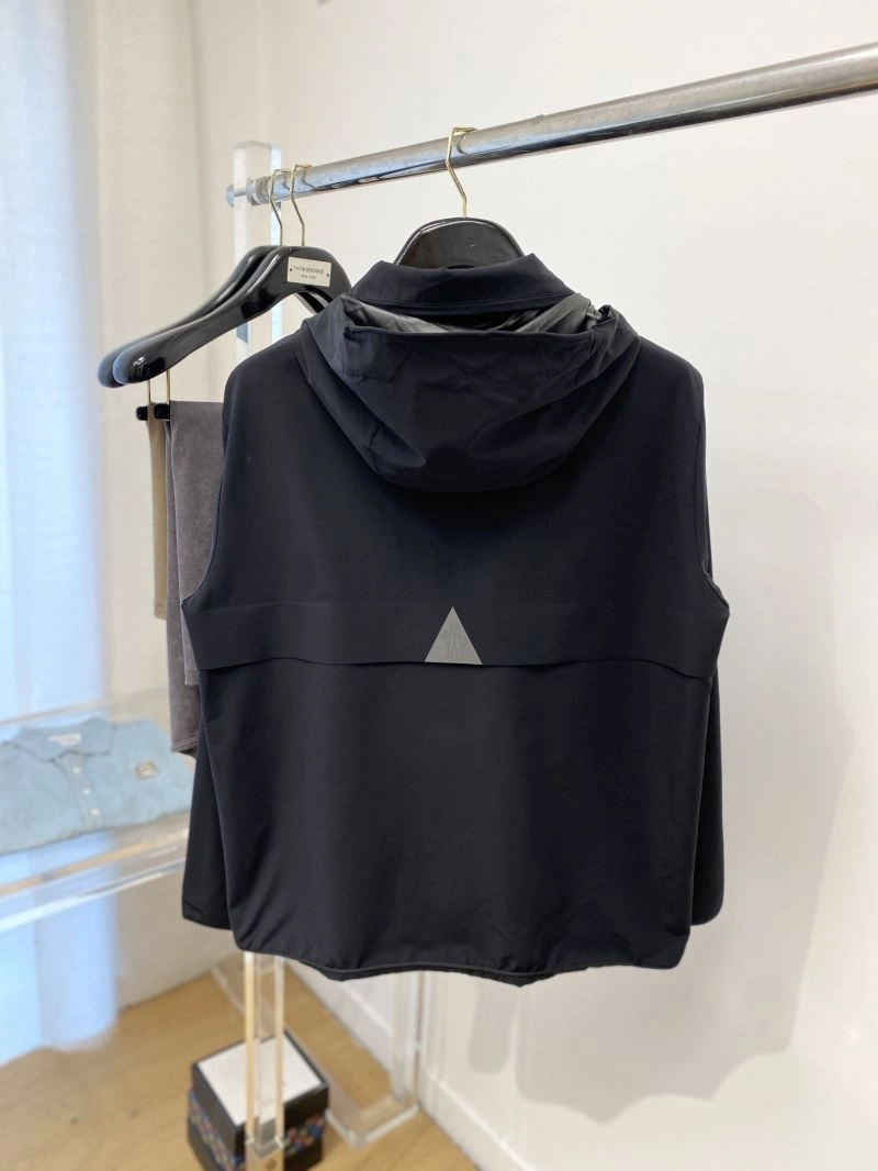 High fidelity Moncler Outwear