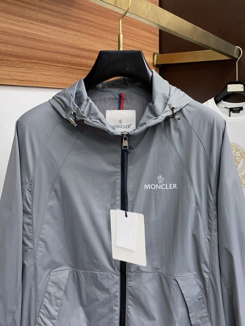 High fidelity Moncler Outwear