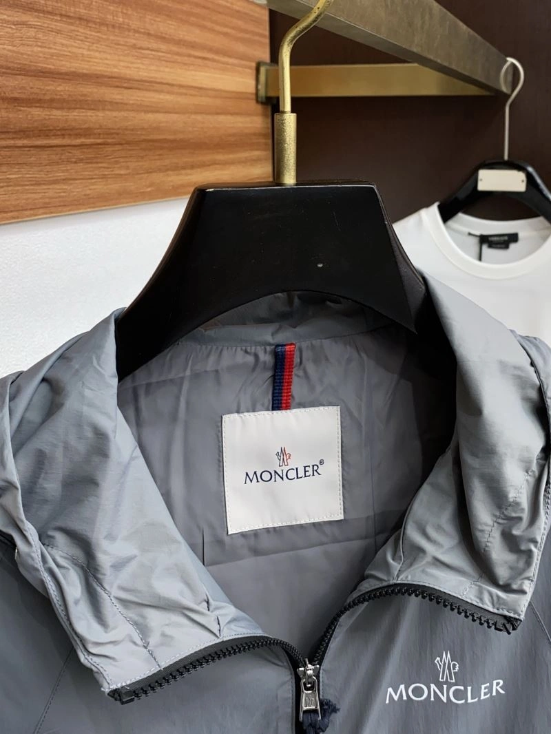 High fidelity Moncler Outwear