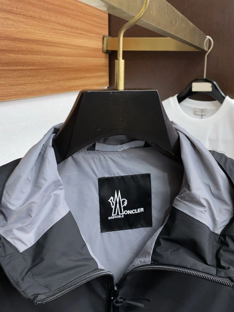 Brand-original Moncler Outwear