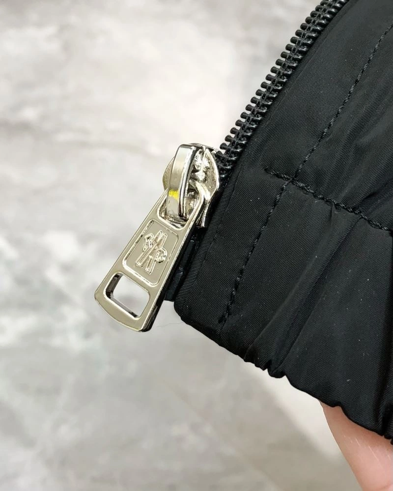 Bargain Moncler Outwear