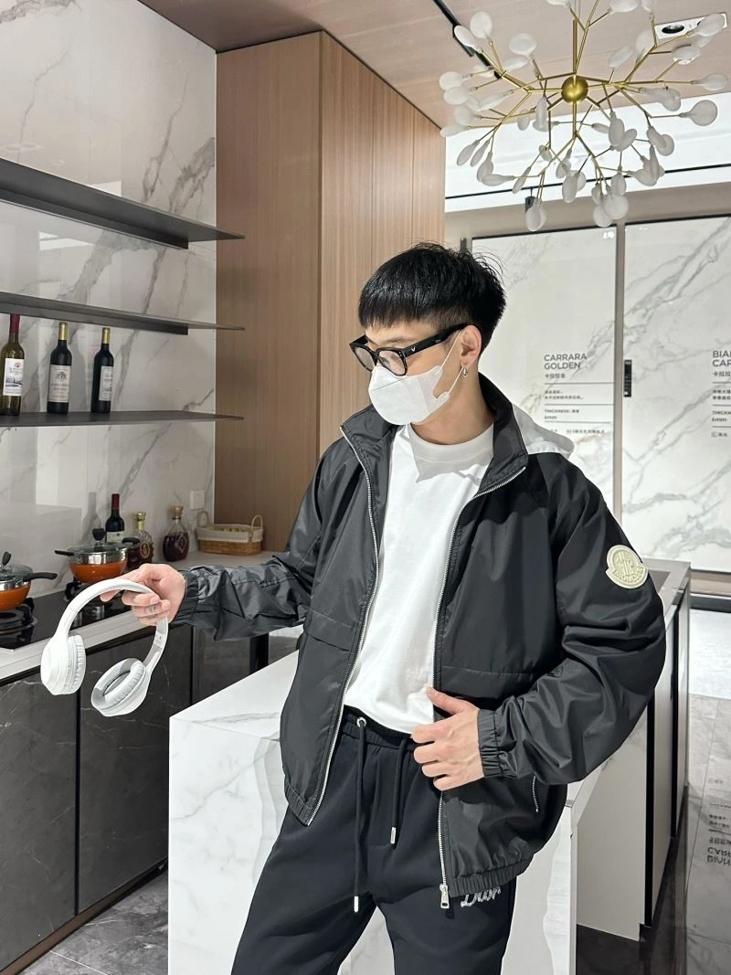 Cut-rate Moncler Outwear
