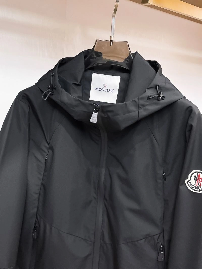 Low-cost Moncler Outwear