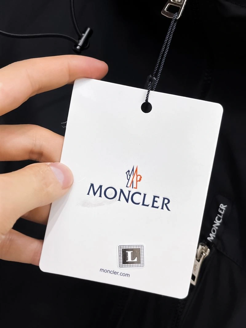 Precise copy Moncler Outwear