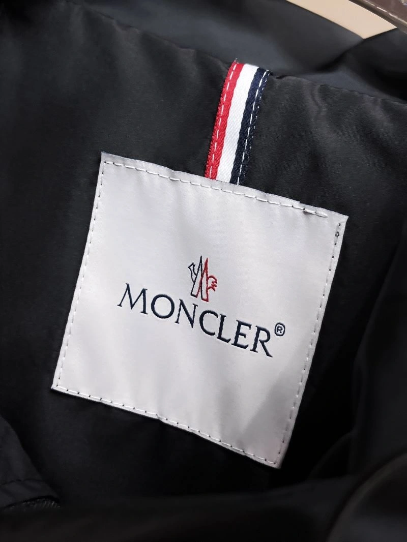 Precise copy Moncler Outwear