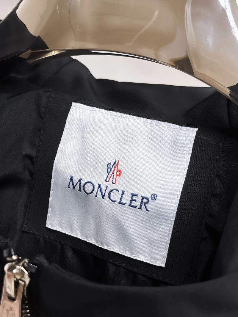 Top mirror Moncler Outwear