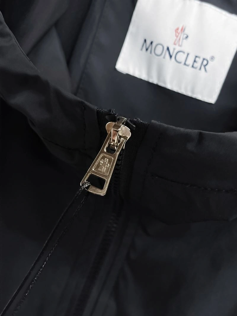 Precise copy Moncler Outwear