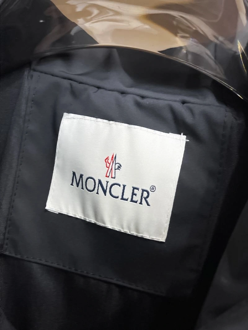 Precise copy Moncler Outwear