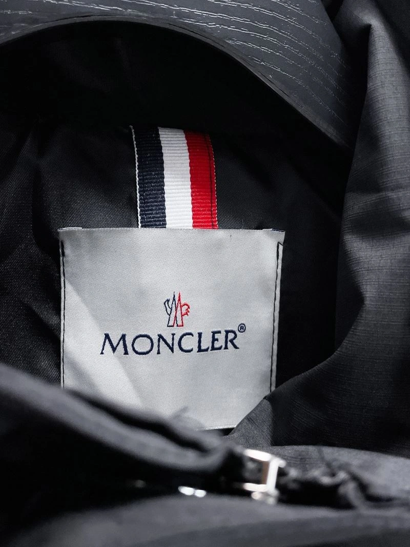 Brand-original Moncler Outwear