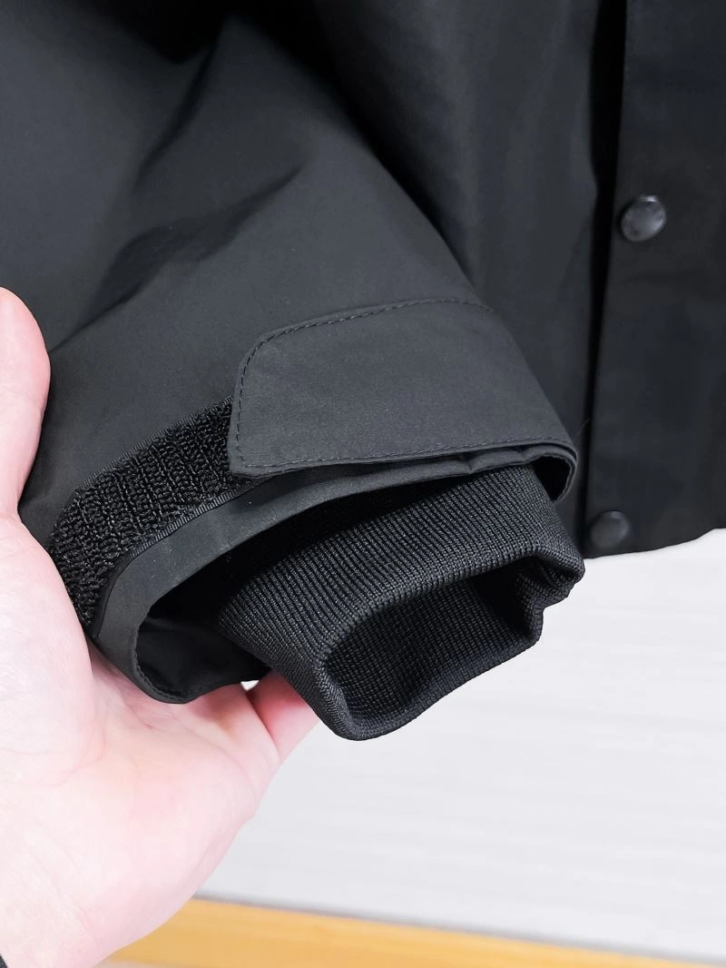 High fidelity Moncler Outwear