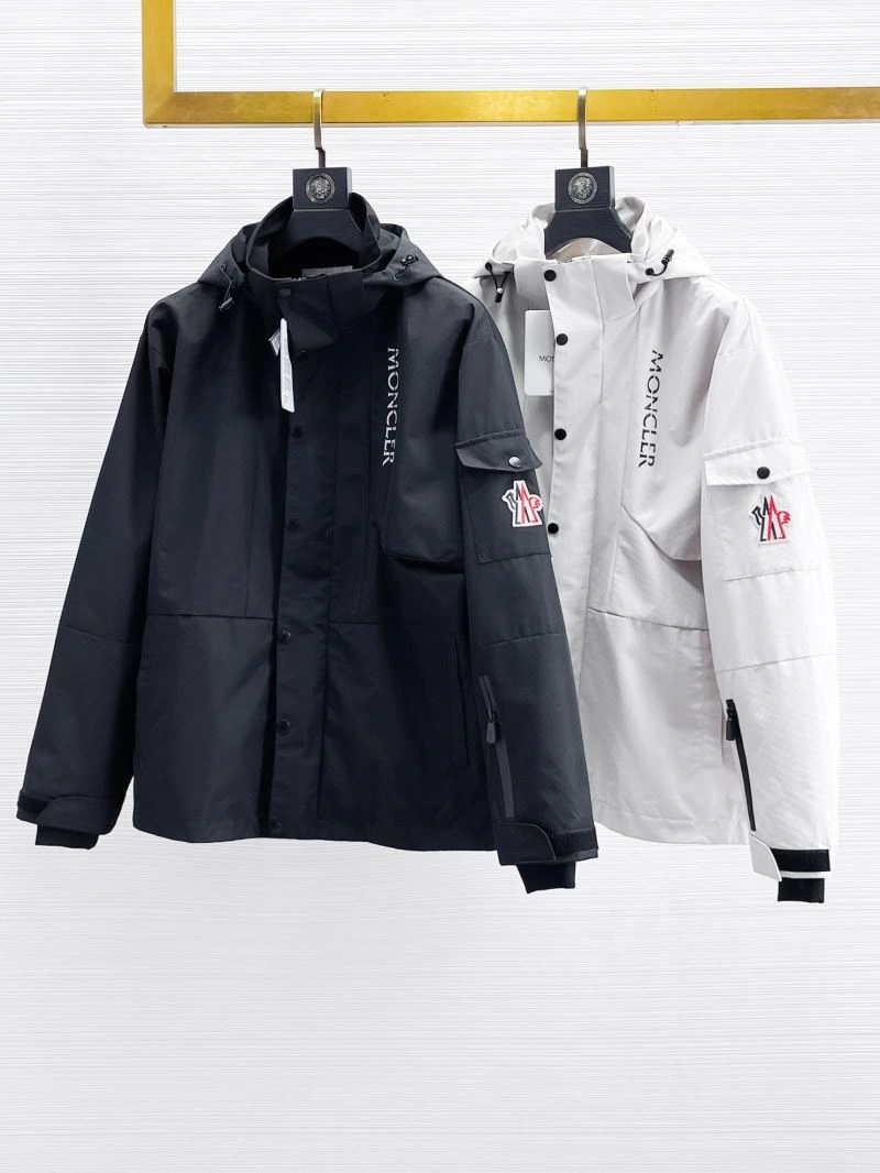High fidelity Moncler Outwear