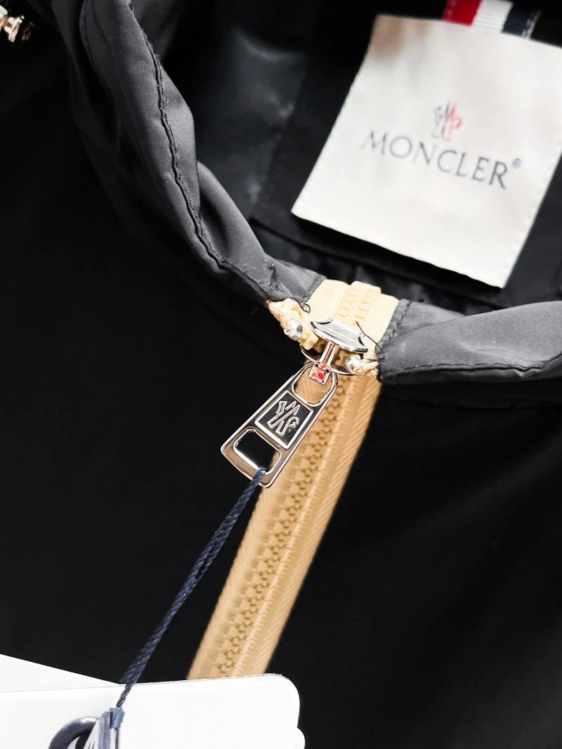 Low-cost Moncler Outwear