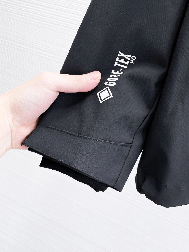 Top match Moncler Outwear