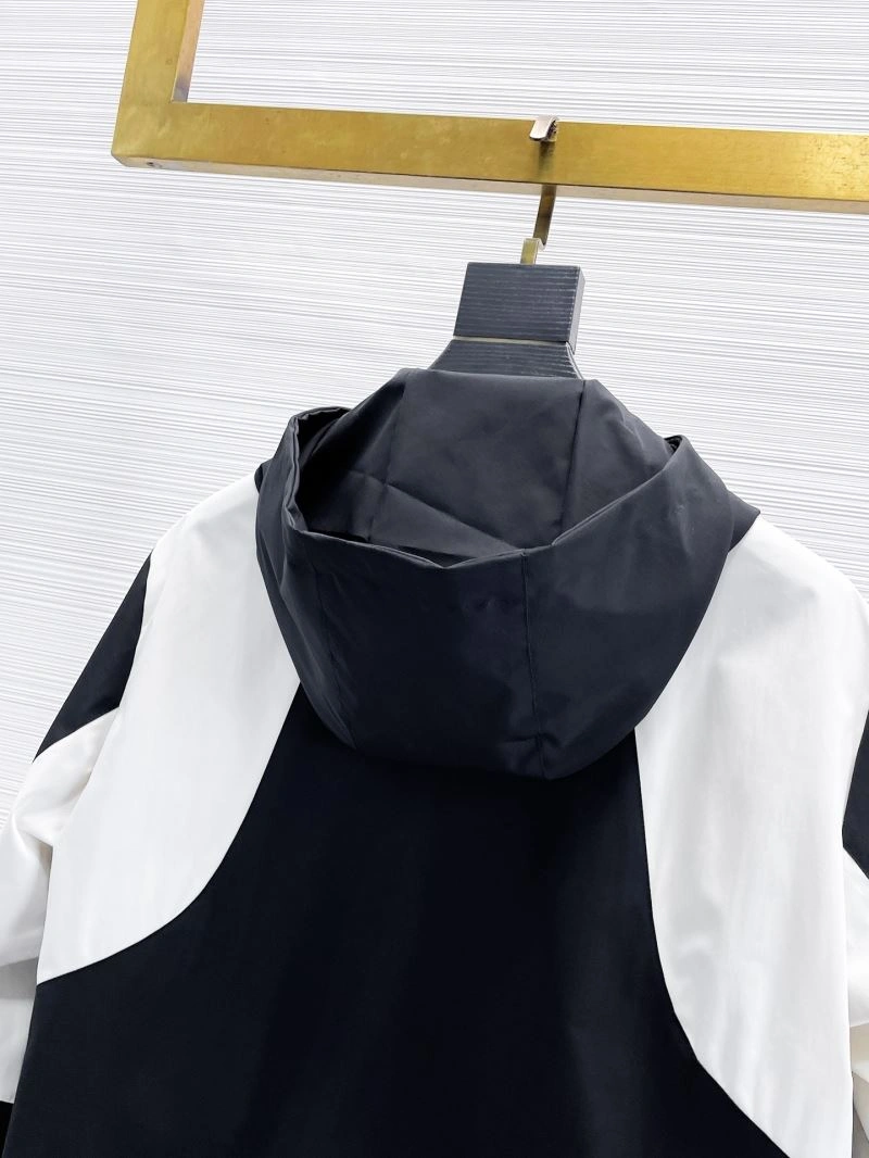 Top match Moncler Outwear