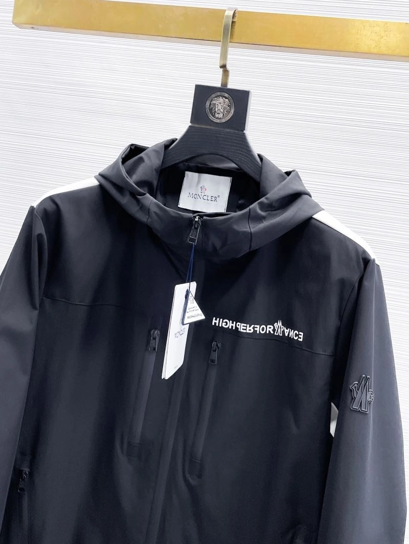 Top match Moncler Outwear