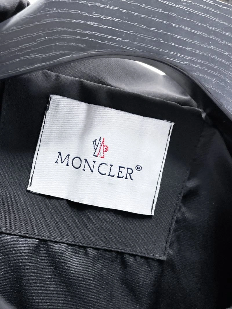 Top match Moncler Outwear