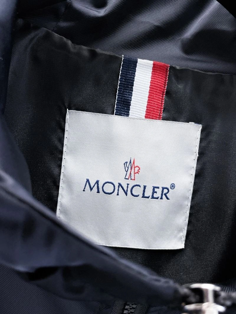 Precise copy Moncler Outwear