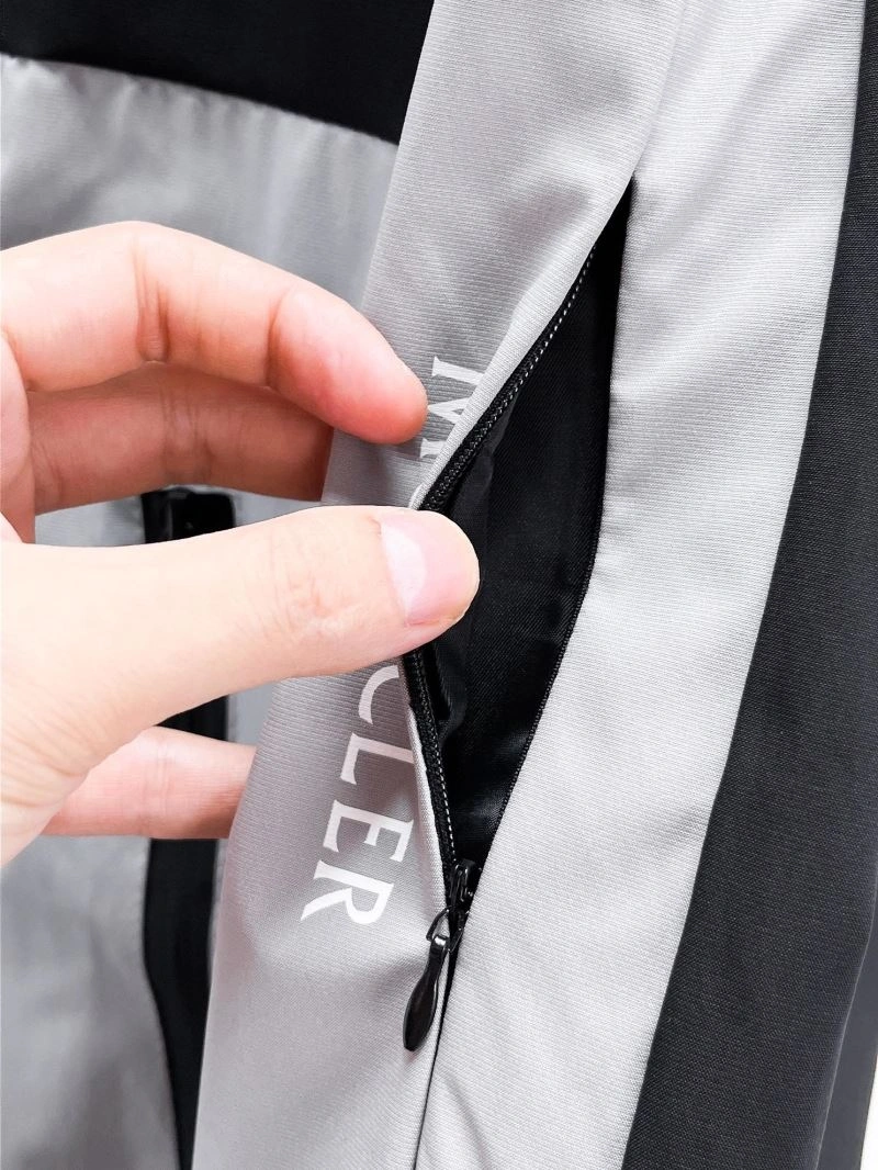 Top match Moncler Outwear