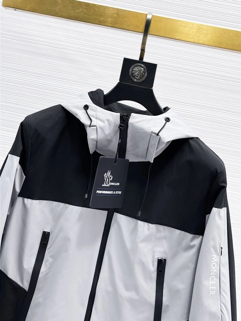 Top match Moncler Outwear