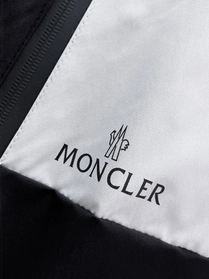 Top match Moncler Outwear