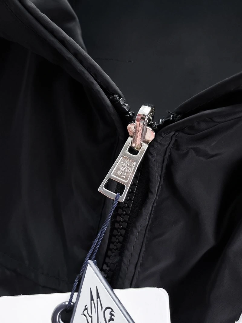 Top mirror Moncler Outwear