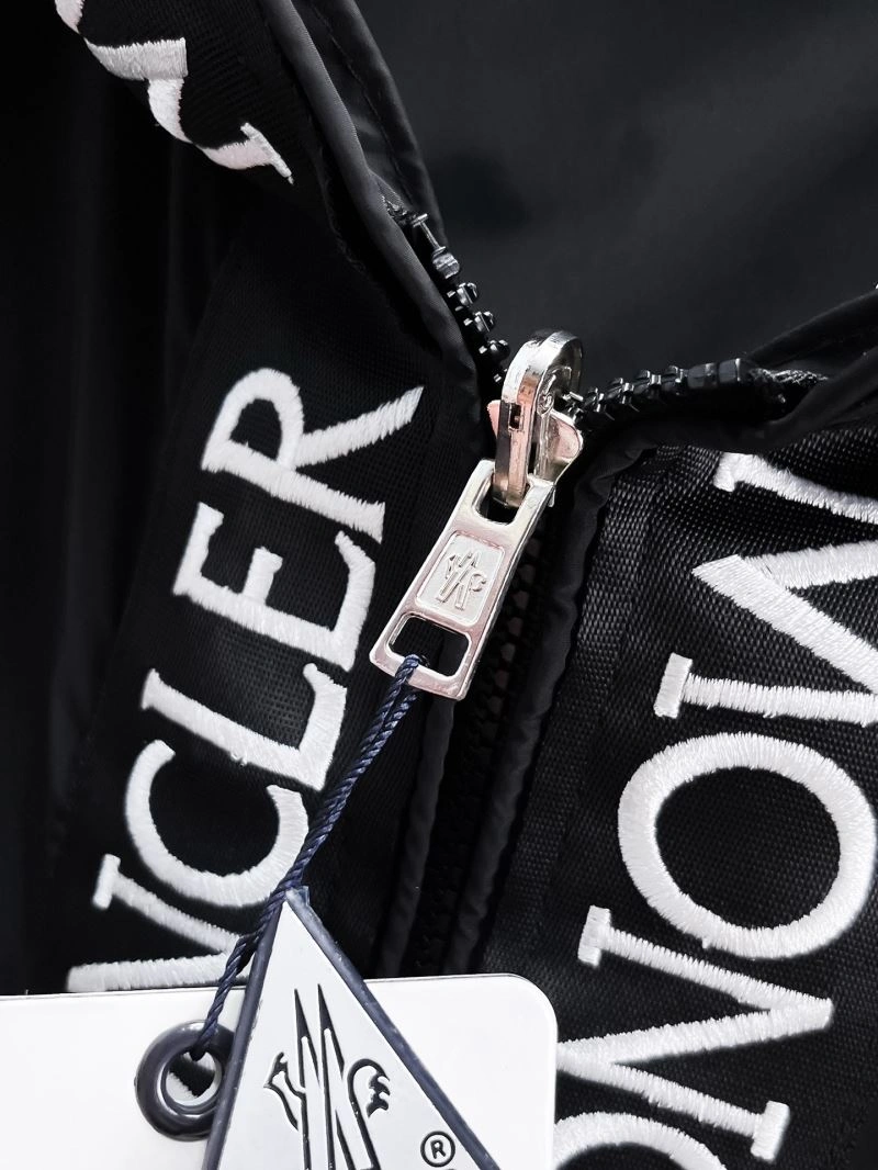 Top mirror Moncler Outwear