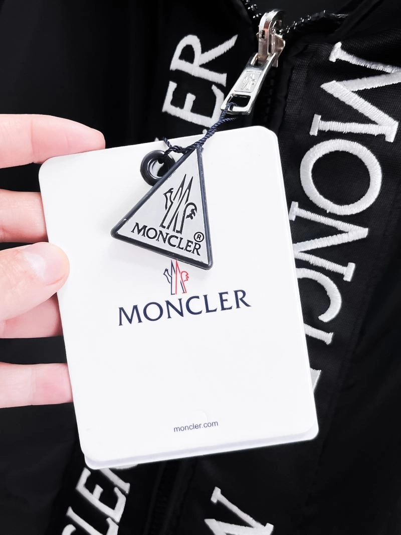 Top mirror Moncler Outwear