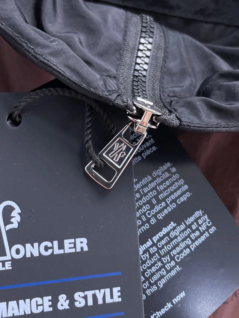 Brand-original Moncler Outwear