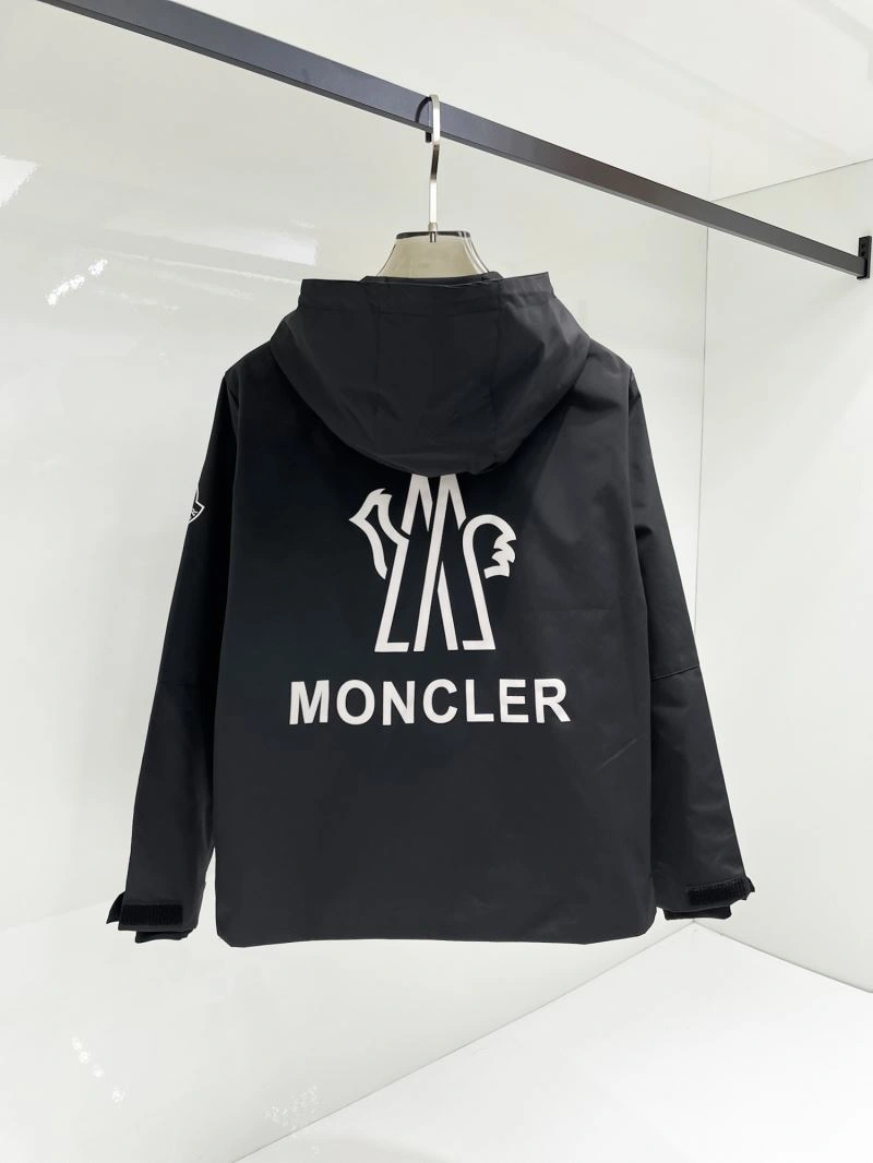 Official Moncler Outwear