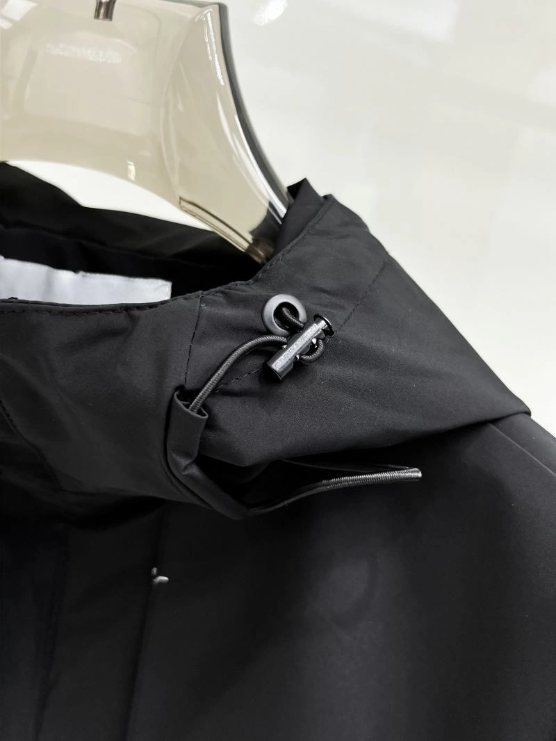 Official Moncler Outwear