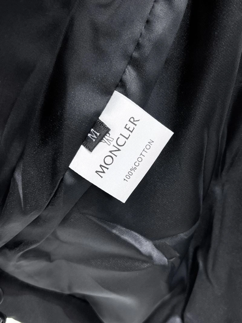 Bargain Moncler Outwear