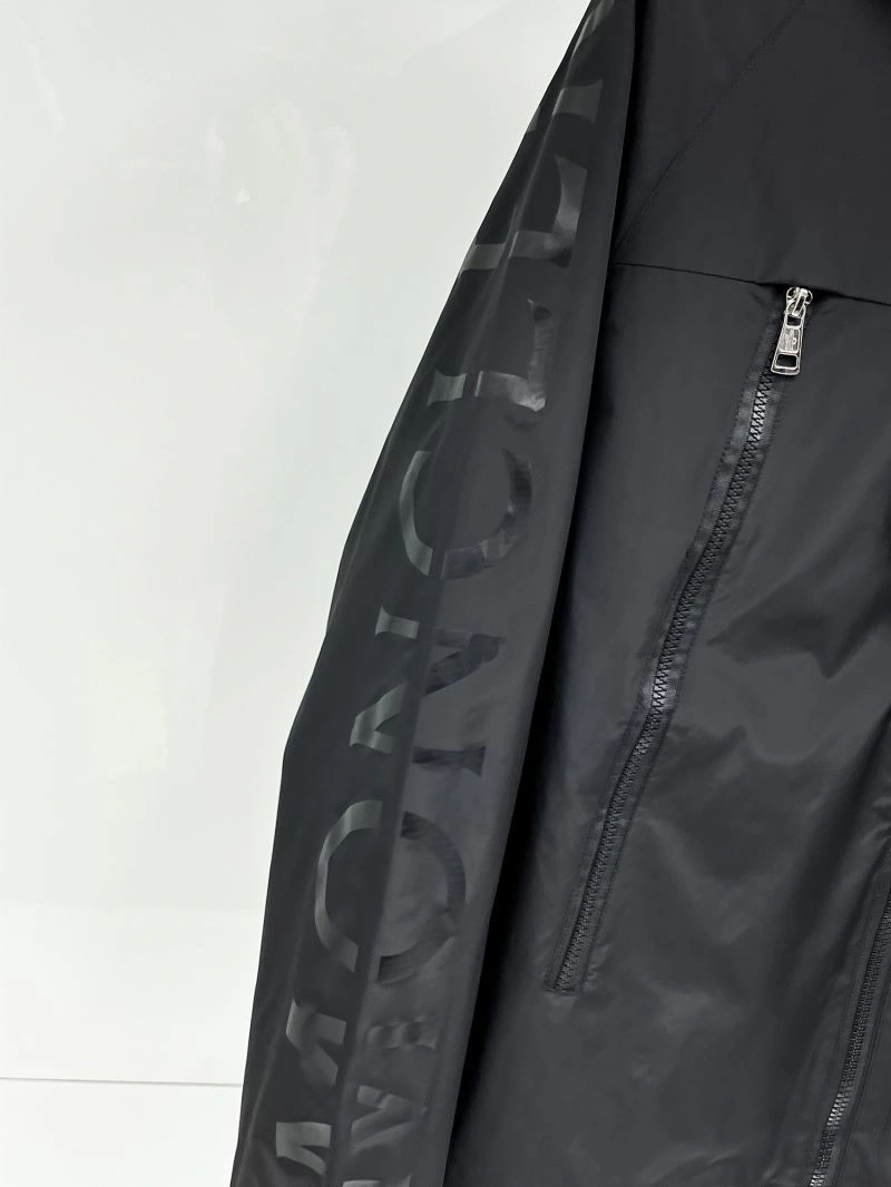 Top match Moncler Outwear