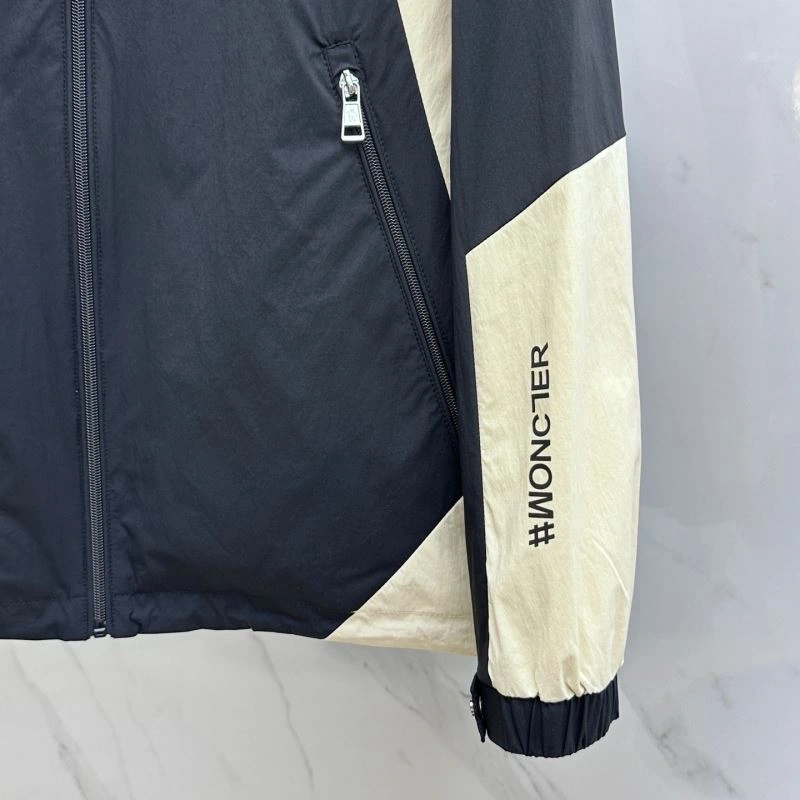 Top match Moncler Outwear