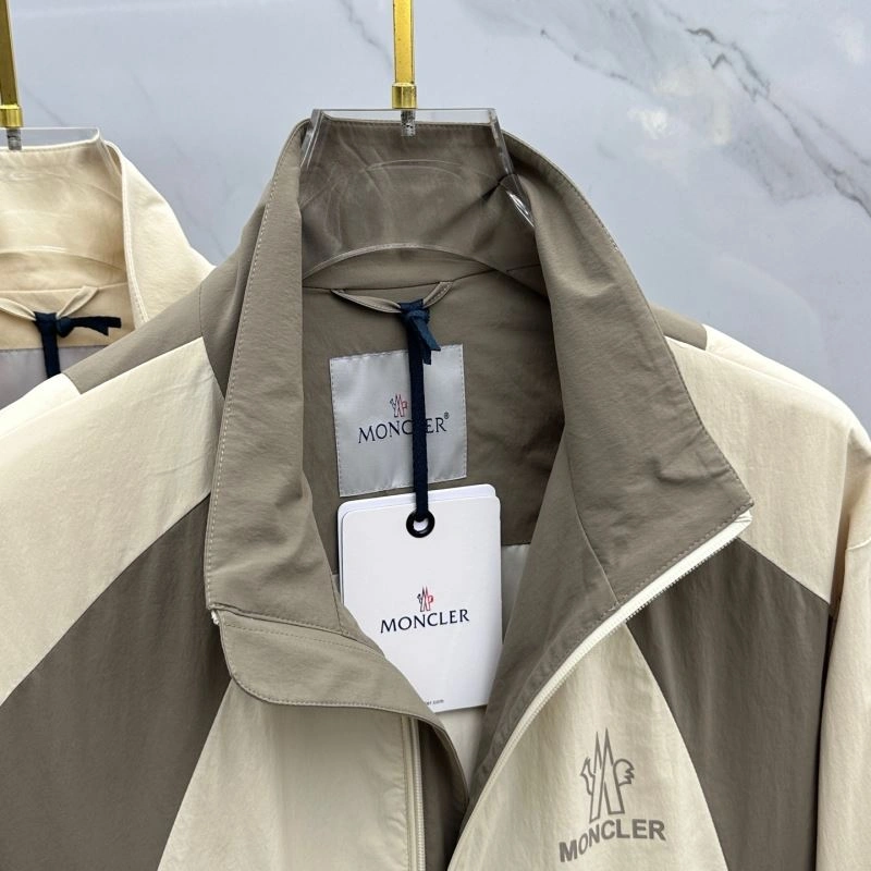 Bargain Moncler Outwear