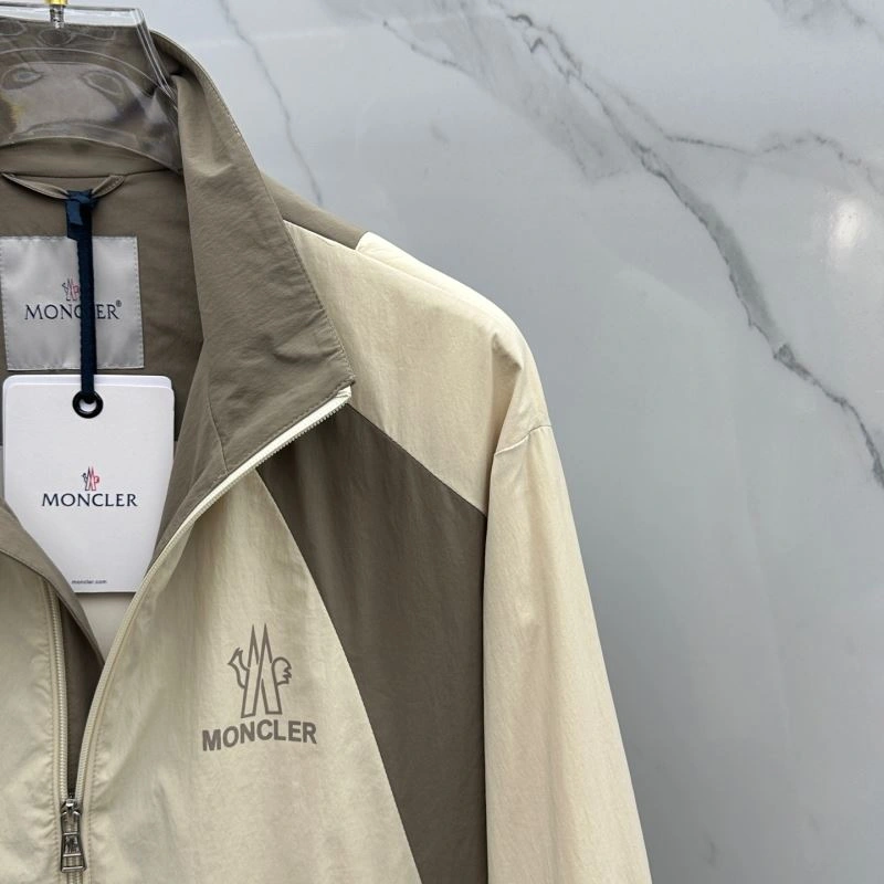 Bargain Moncler Outwear