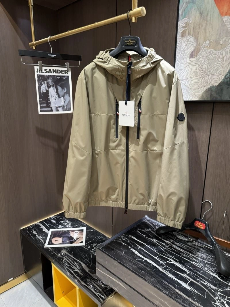Perfect replica Moncler Outwear