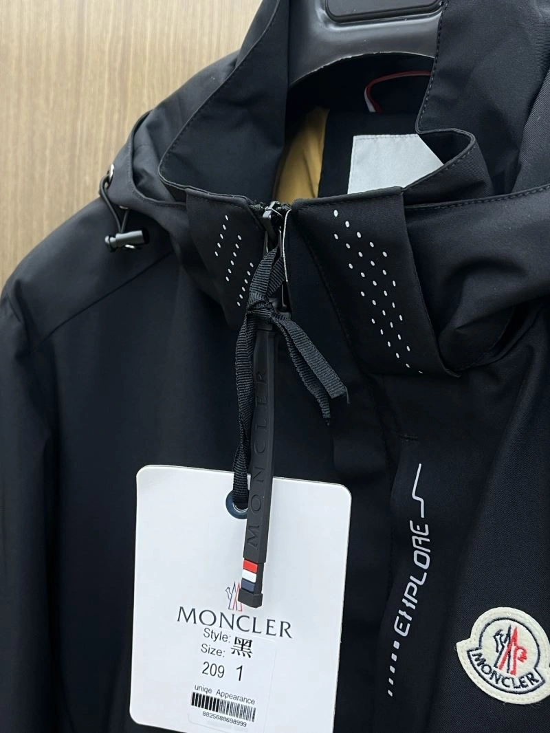 Inexpensive Moncler Outwear