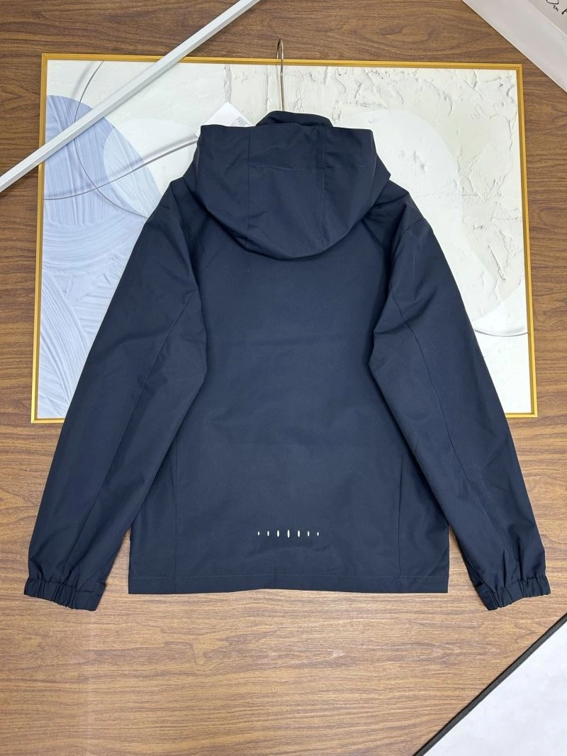Accurate model Moncler Outwear