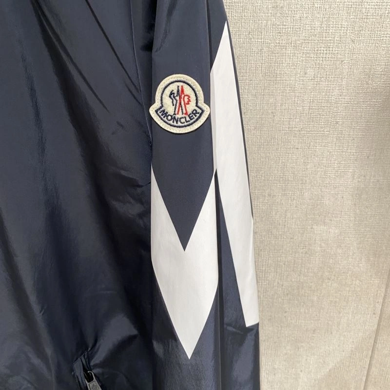Official Moncler Outwear