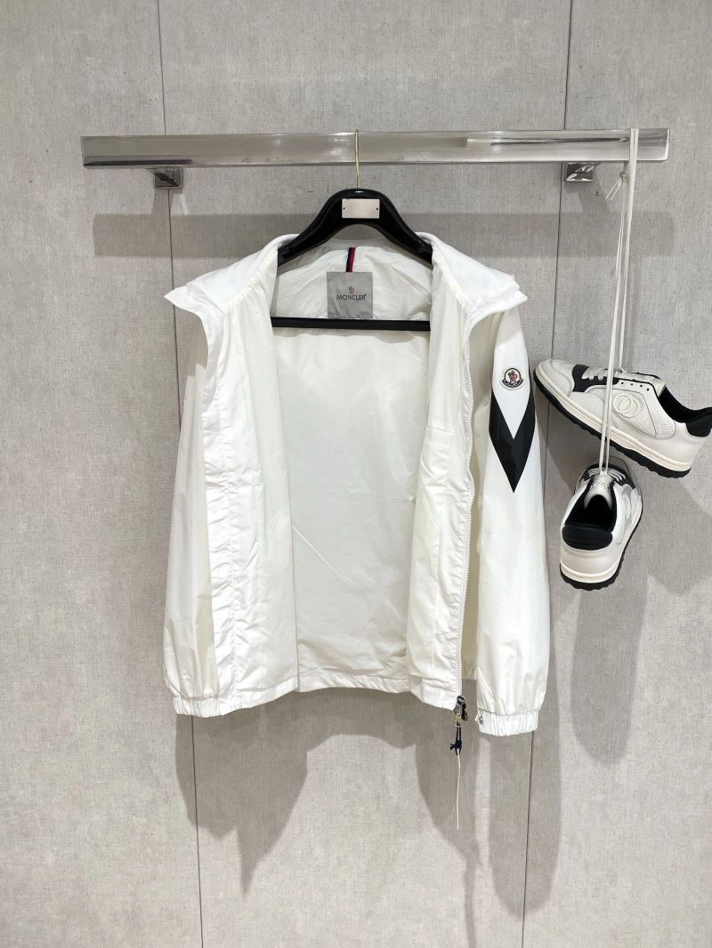 Reasonably priced Moncler Outwear