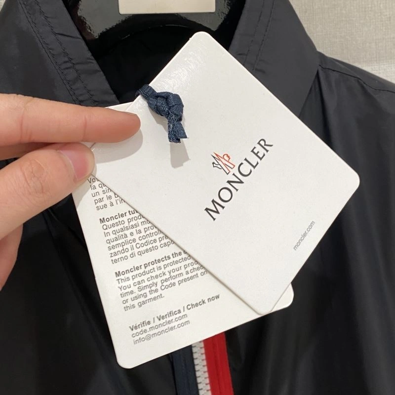 Accurate model Moncler Outwear