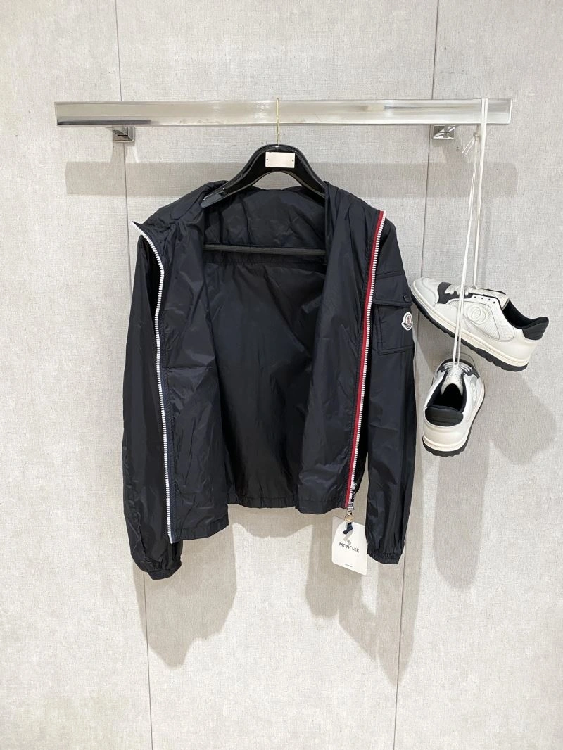 Accurate model Moncler Outwear