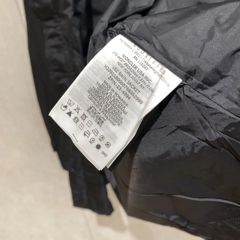 Top mirror Moncler Outwear