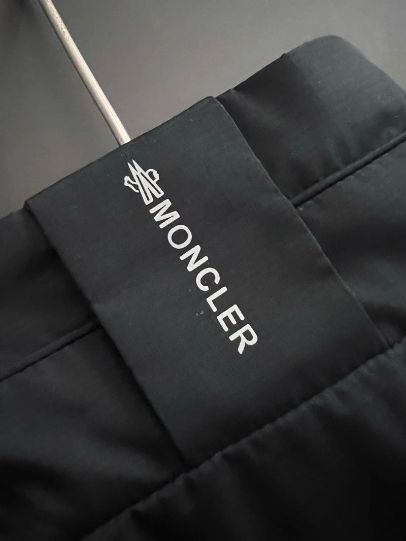 Top match Moncler Outwear
