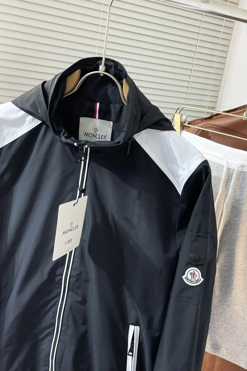 Top mirror Moncler Outwear