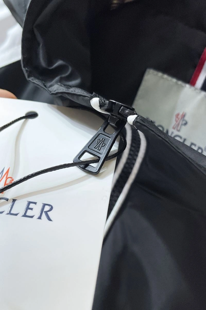Top mirror Moncler Outwear